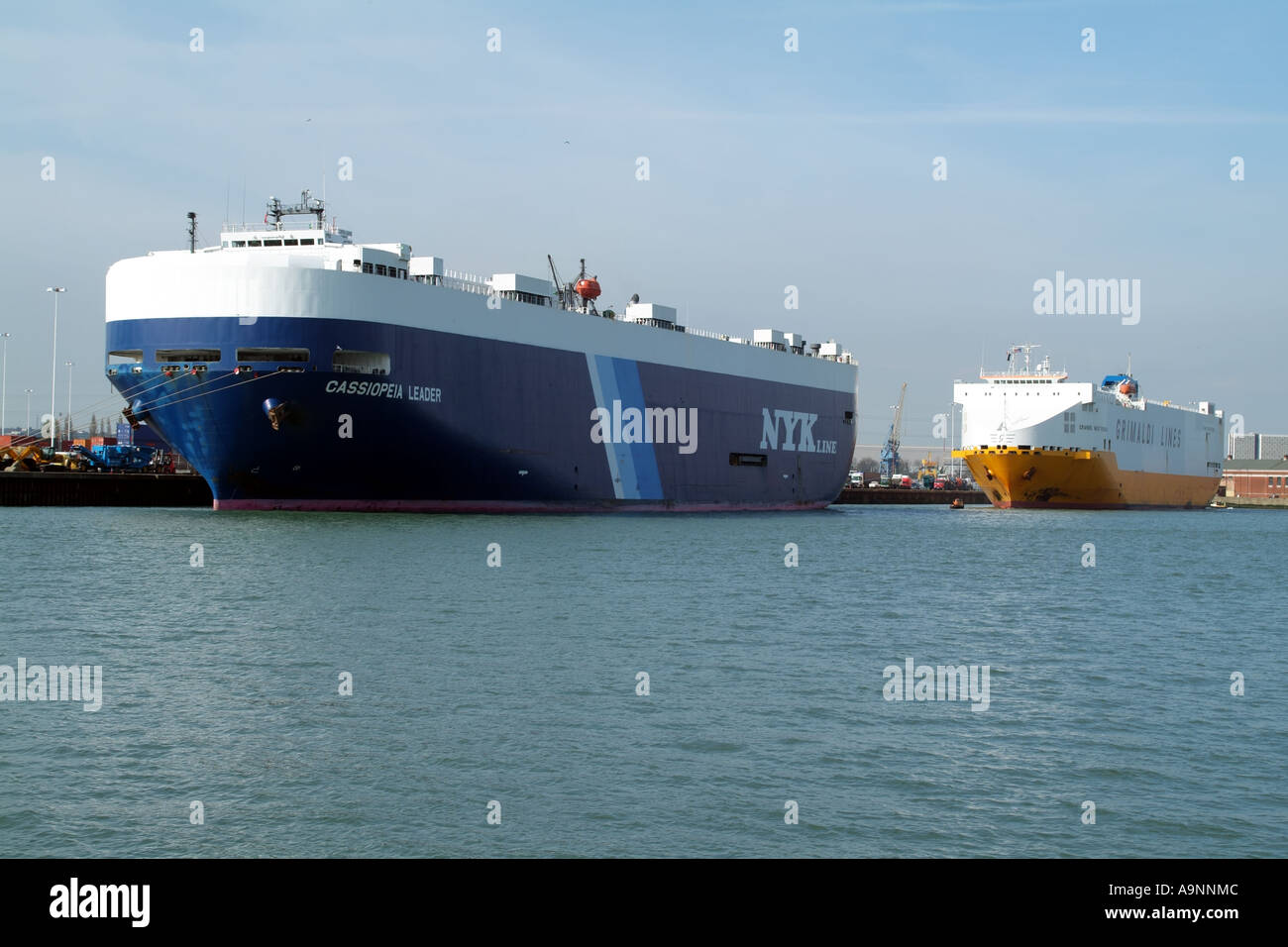 Nyk Crane High Resolution Stock Photography and Images - Alamy