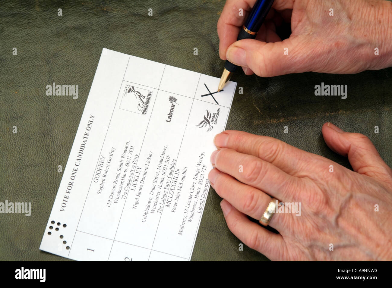 Electoral cross hi-res stock photography and images - Alamy