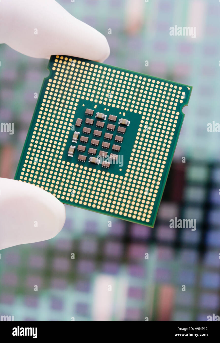 Small Computer Chips Stock Photos & Small Computer Chips Stock Images ...