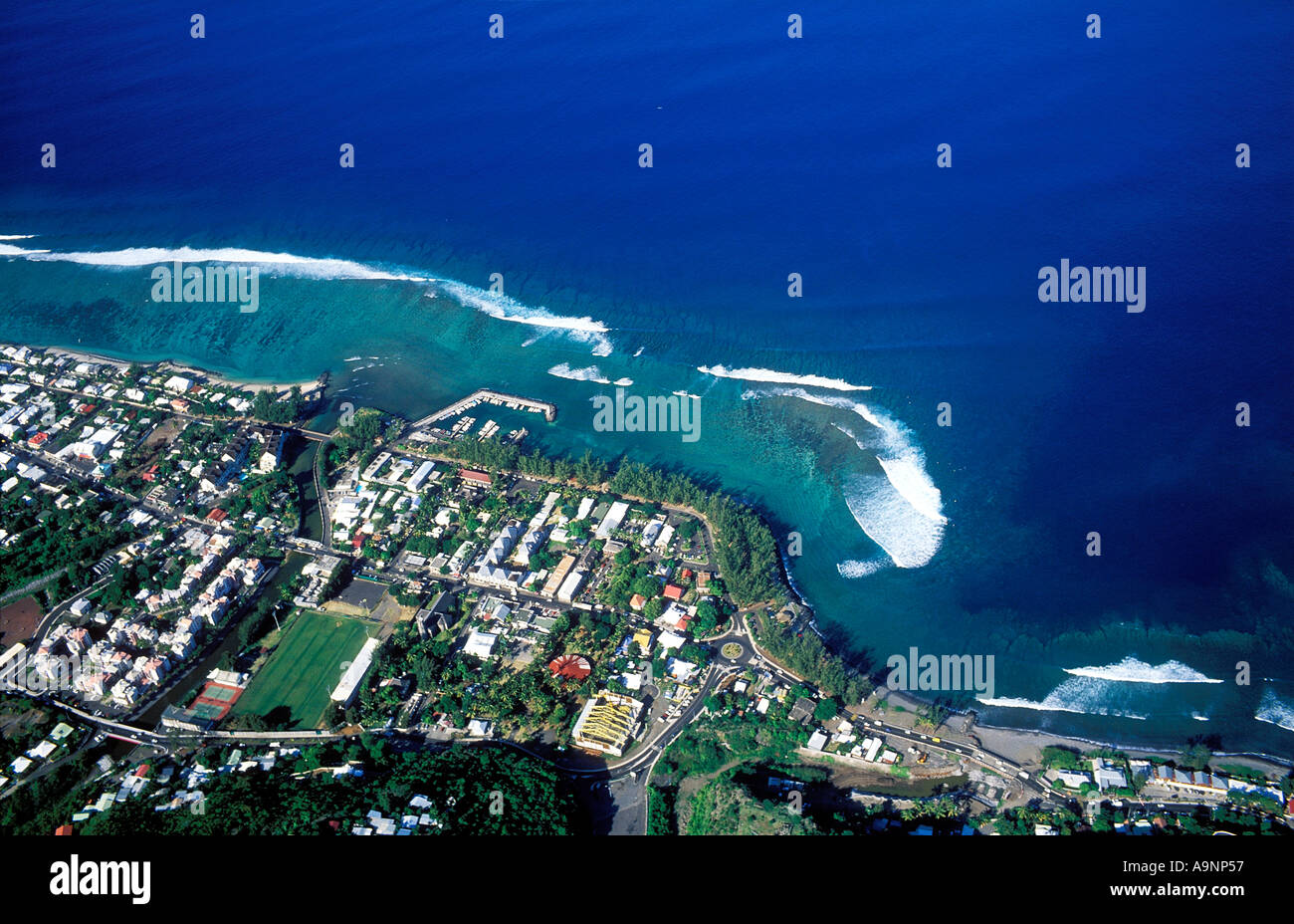 Ariel view indian ocean hi-res stock photography and images - Alamy