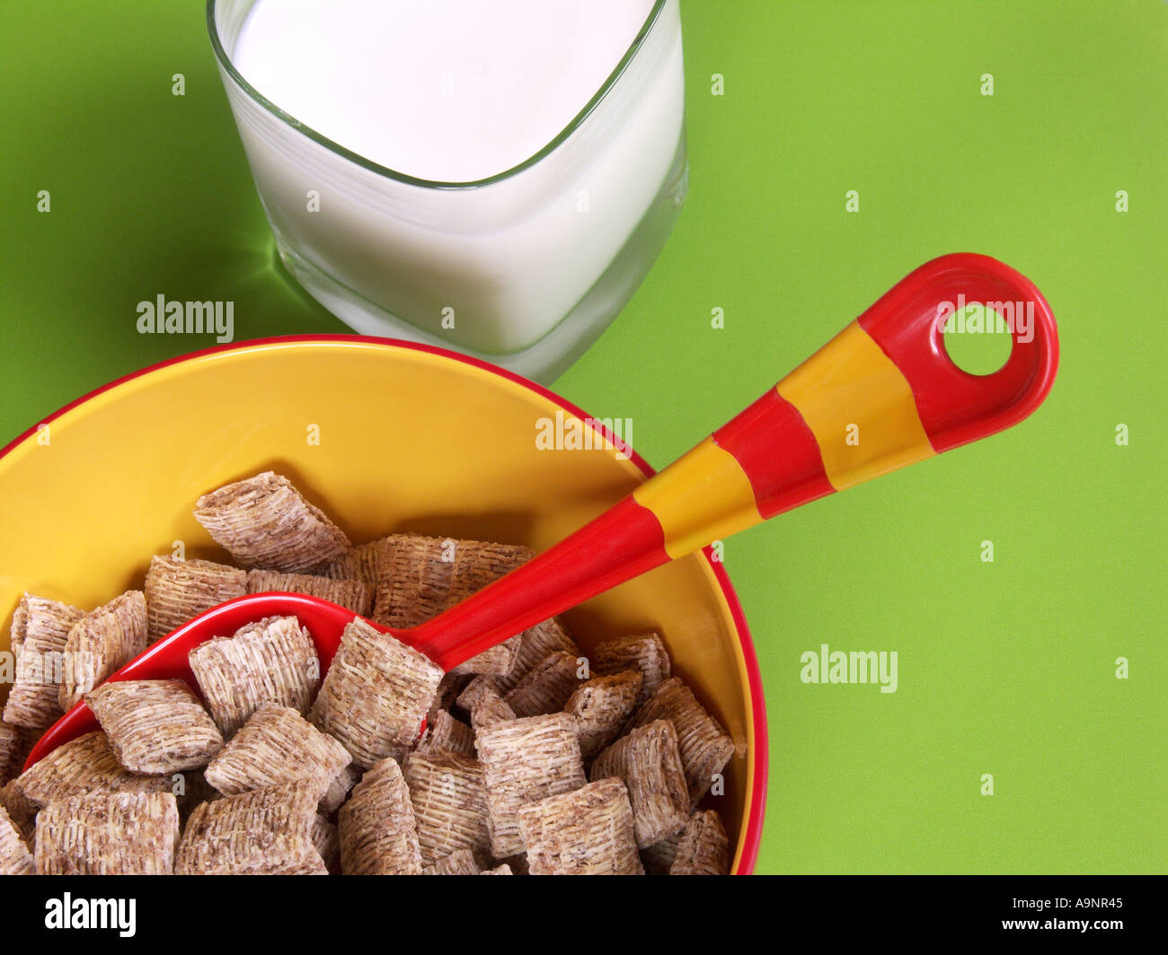 Cereal with milk Stock Photo - Alamy