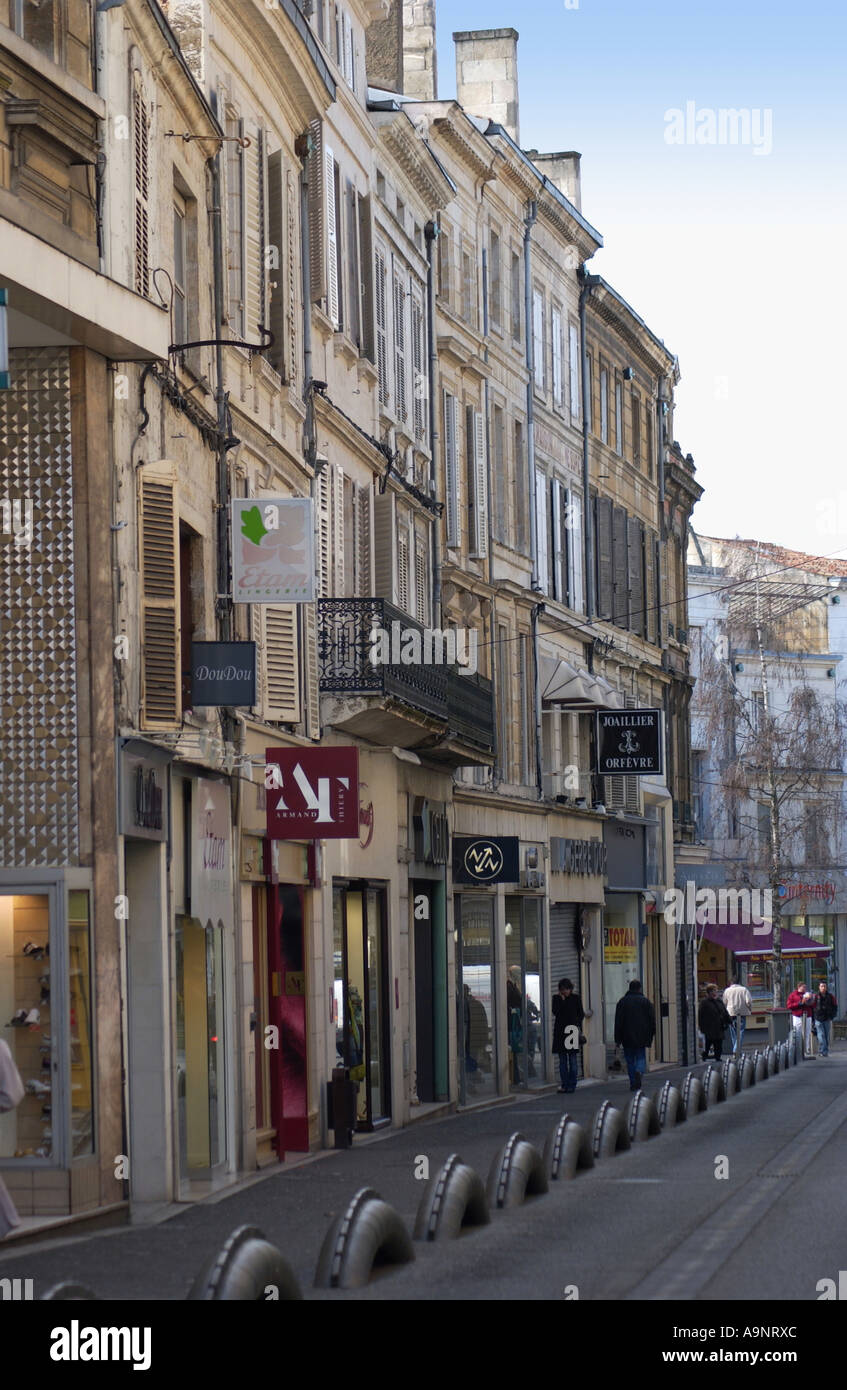 Ornate kerbside hi-res stock photography and images - Alamy