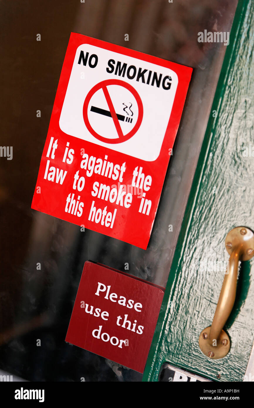 No smoking sign hotel hi-res stock photography and images - Alamy