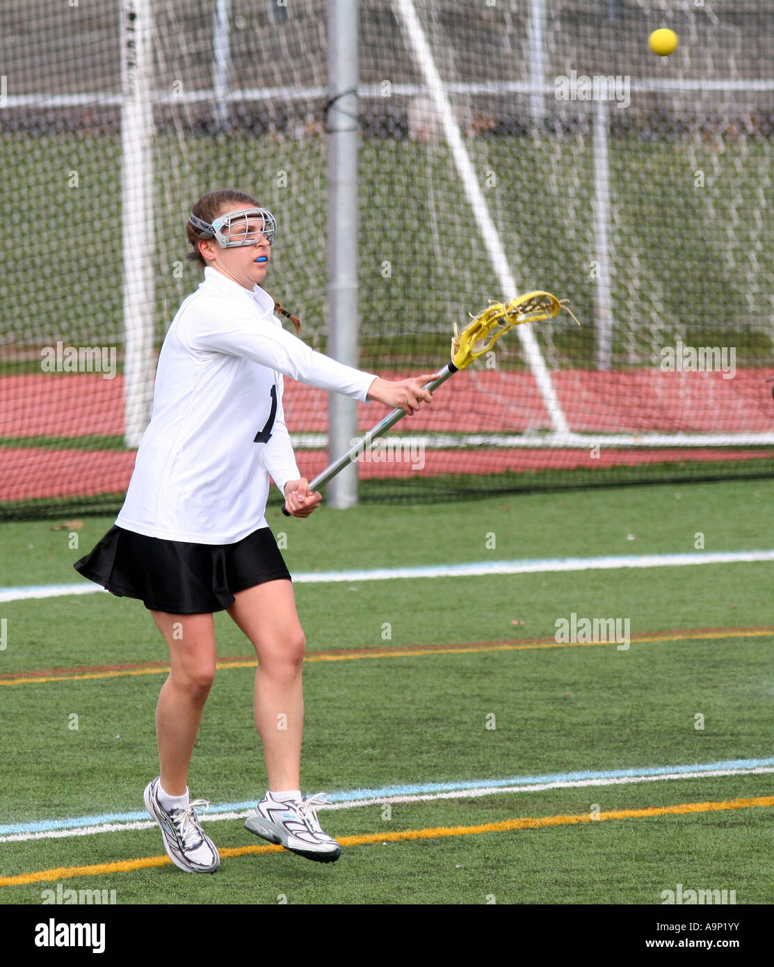 Girls lacrosse player hi-res stock photography and images - Alamy