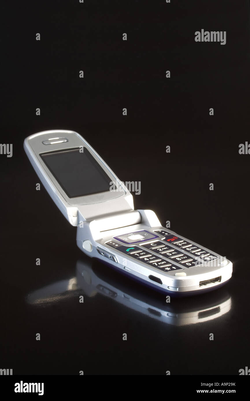 Clamshell Mobile Phone Stock Photo - Alamy