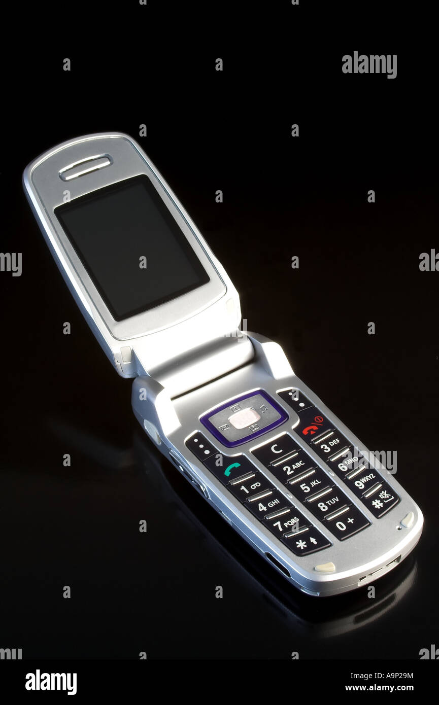 Clamshell Mobile Phone Stock Photo - Alamy
