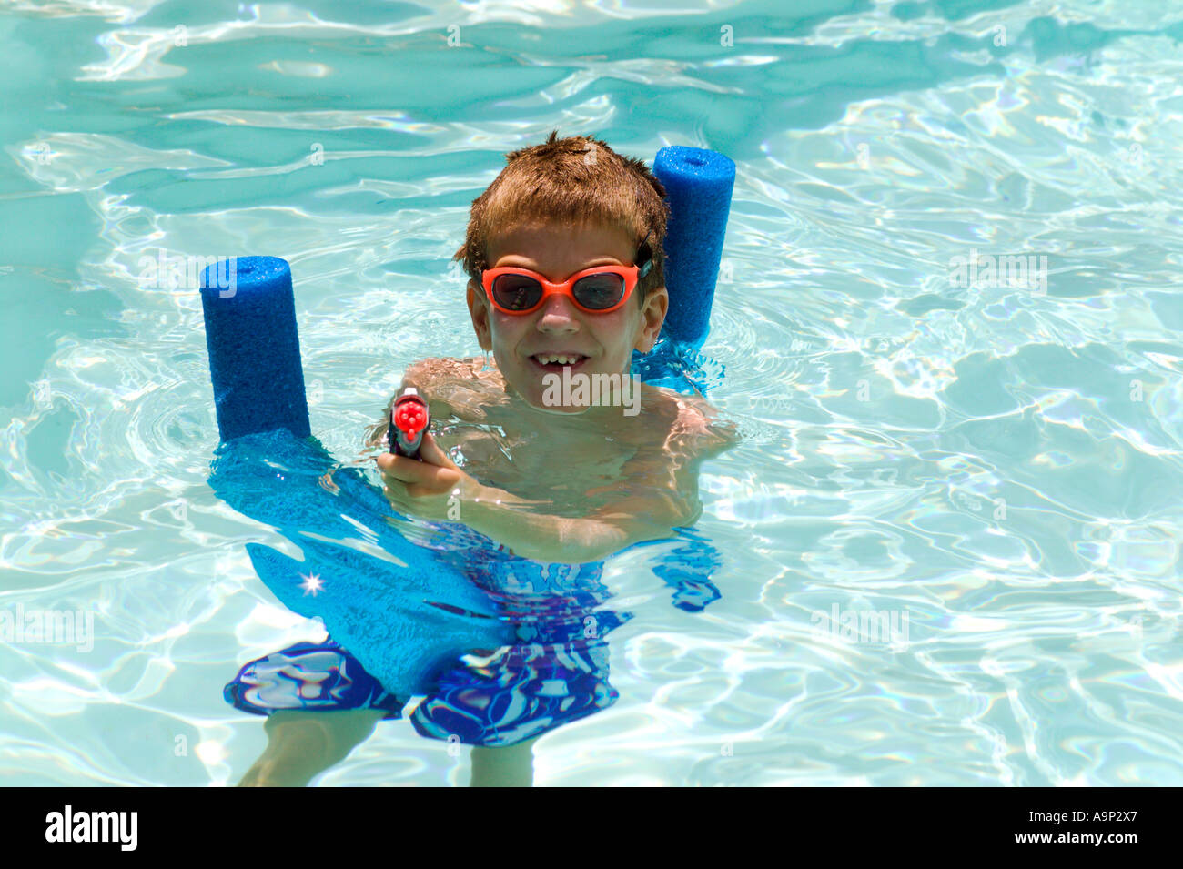 Shoot pool hi-res stock photography and images - Alamy