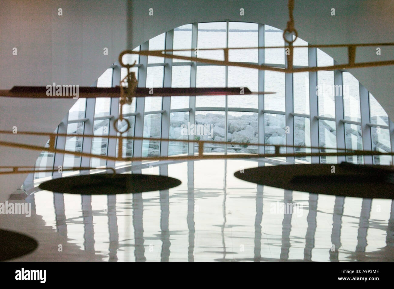 Calder mobile inside Calatrava wing of Milwaukee Art Museum Milwaukee ...