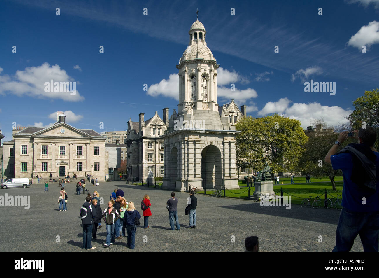 Dining hall trinity college hi-res stock photography and images - Alamy