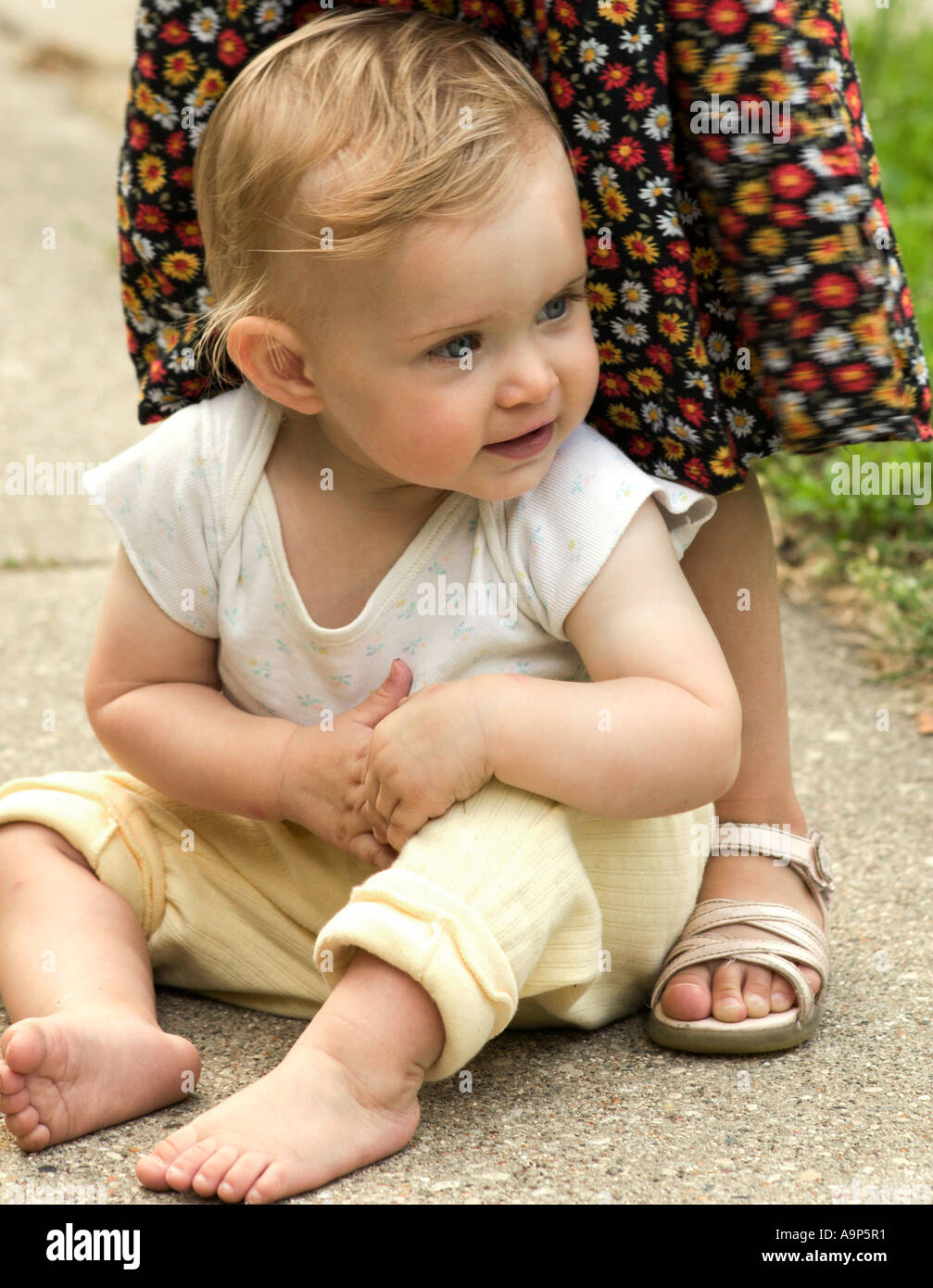 Child girl touch sibling 1 hi-res stock photography and images - Alamy