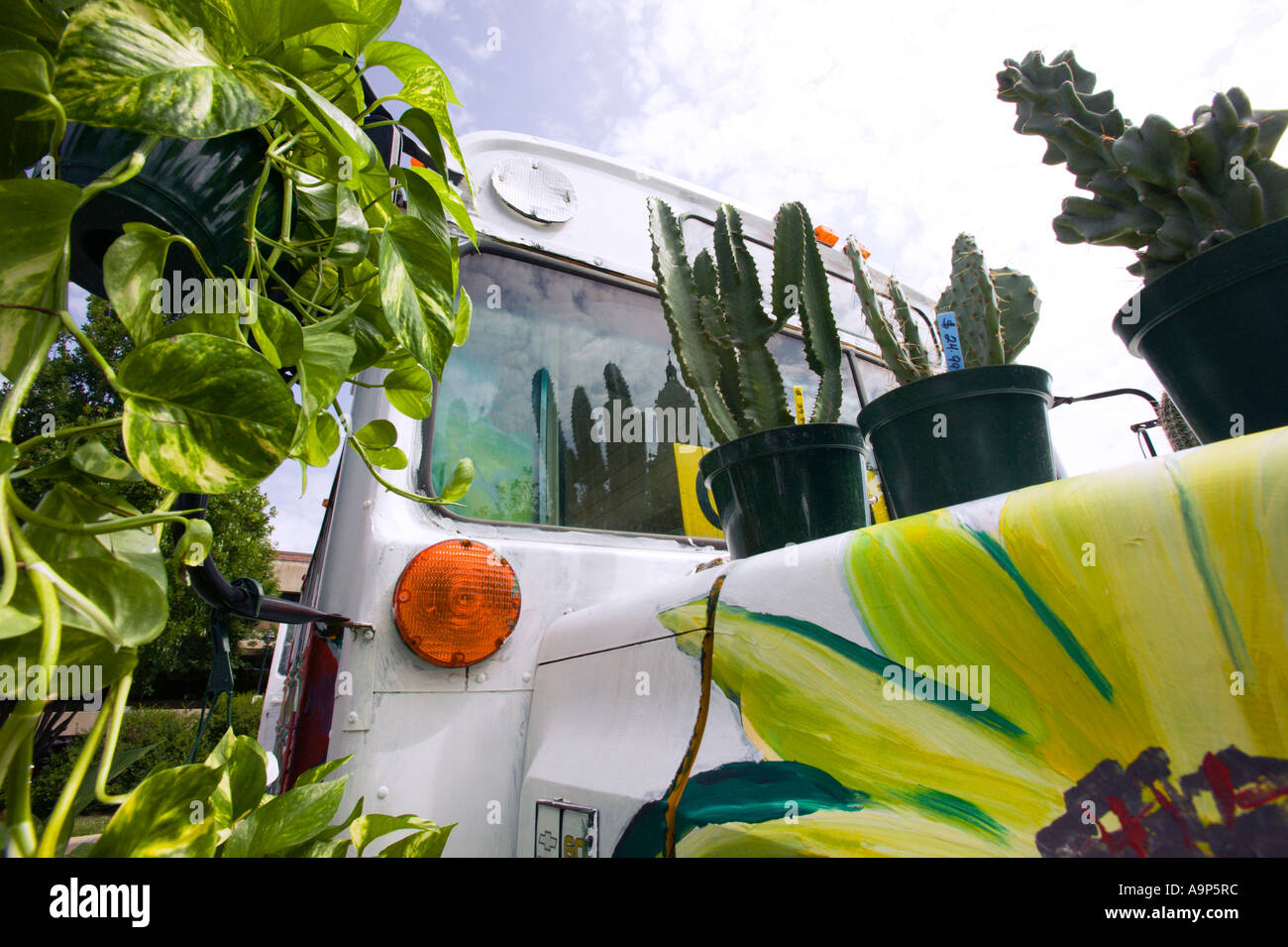Bus with potted plants at Cathedral Square farmers market Milwaukee ...
