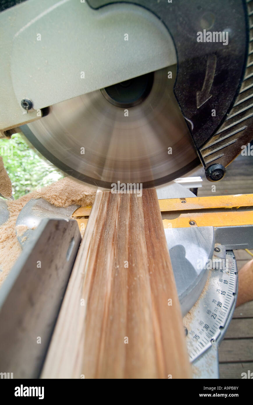 saw cut 1 Stock Photo - Alamy