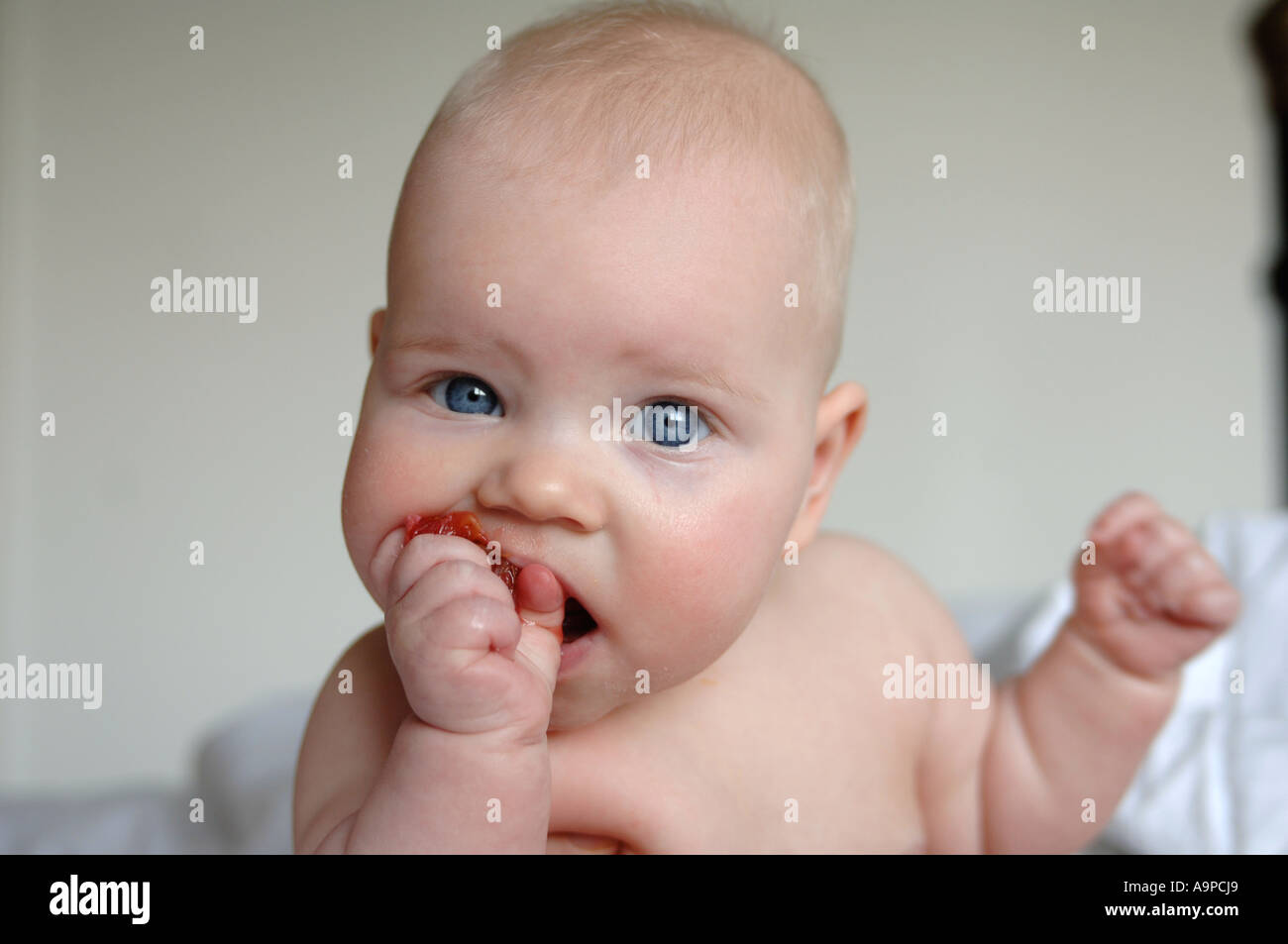 Children eating fruit messy hi-res stock photography and images - Alamy