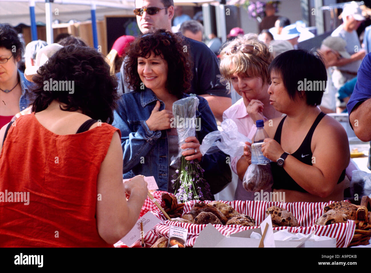 Saltspring farmer's market hi-res stock photography and images - Alamy