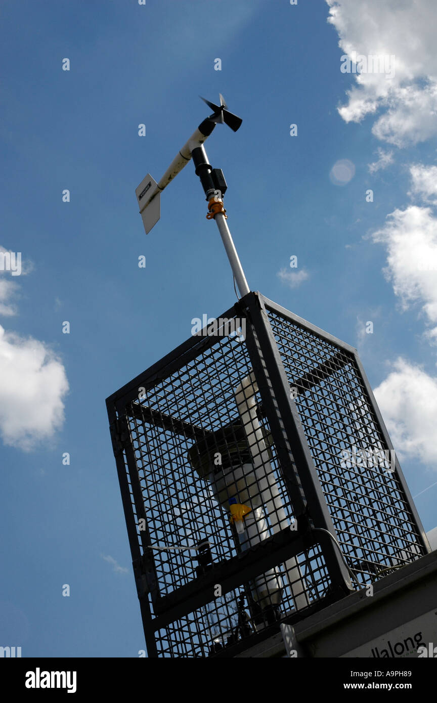 Air pollution monitor Stock Photo - Alamy