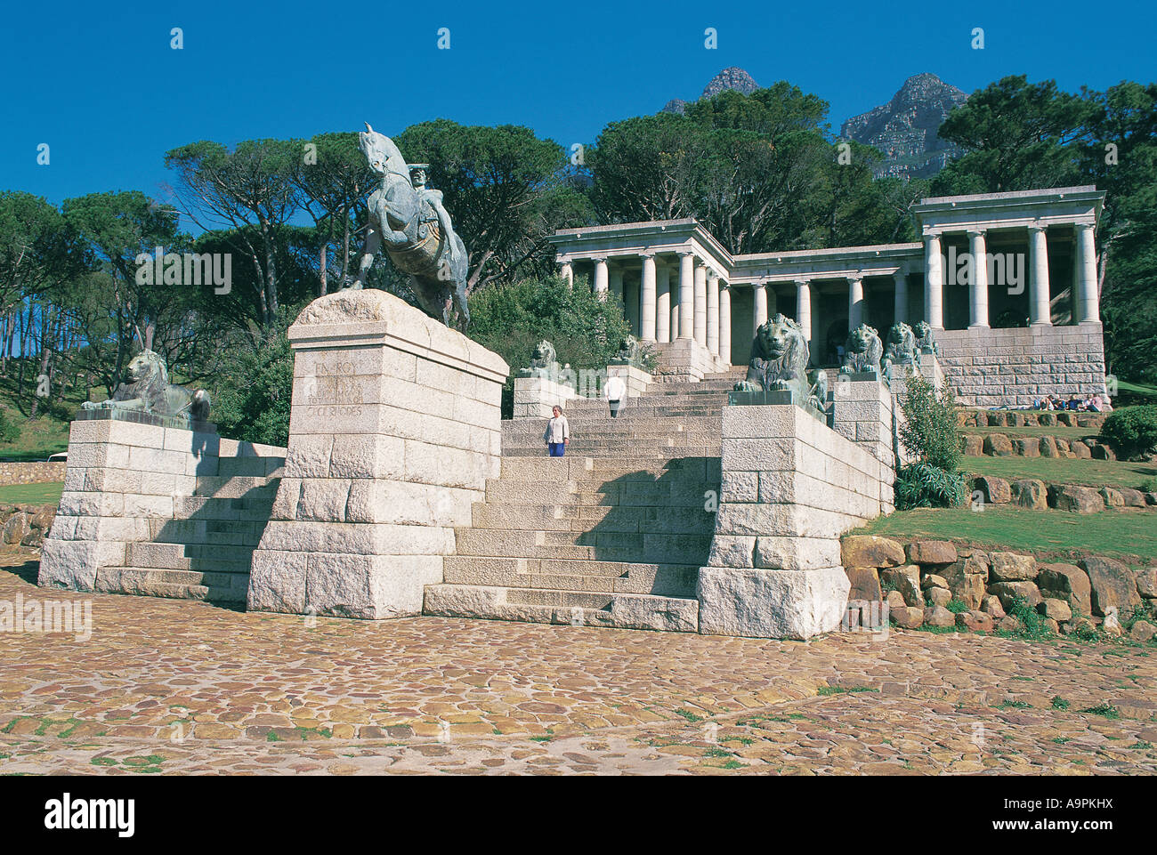 Cecil rhodes memorial cape town hi-res stock photography and images - Alamy