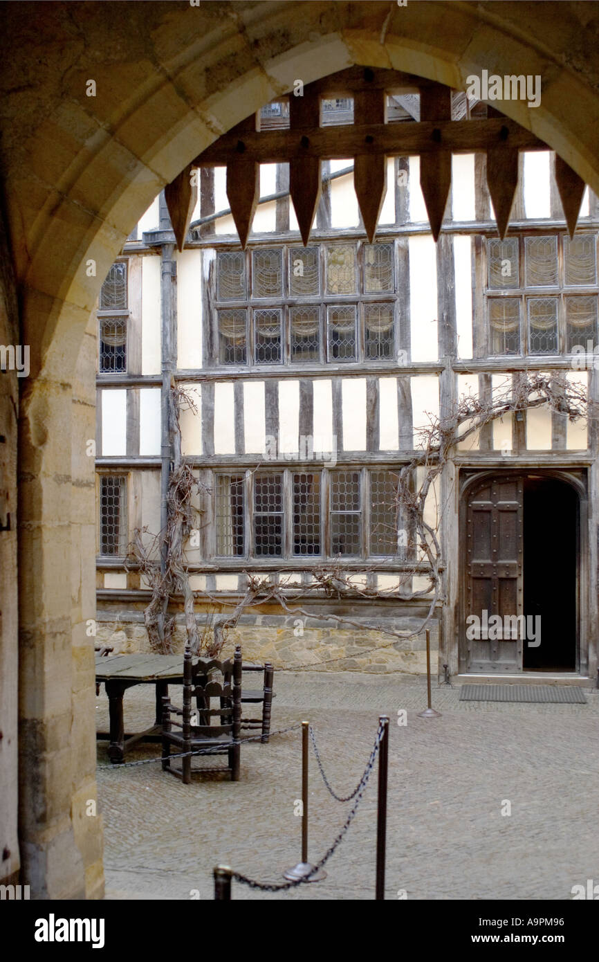Hever castle drawbridge and inner courtyard Stock Photo - Alamy