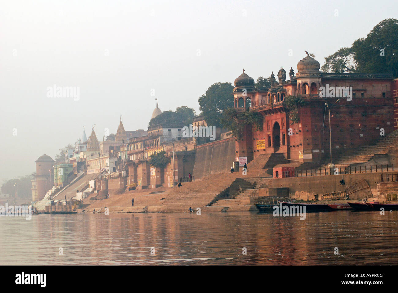Ganga mahal ghat varanasi uttar hi-res stock photography and images - Alamy