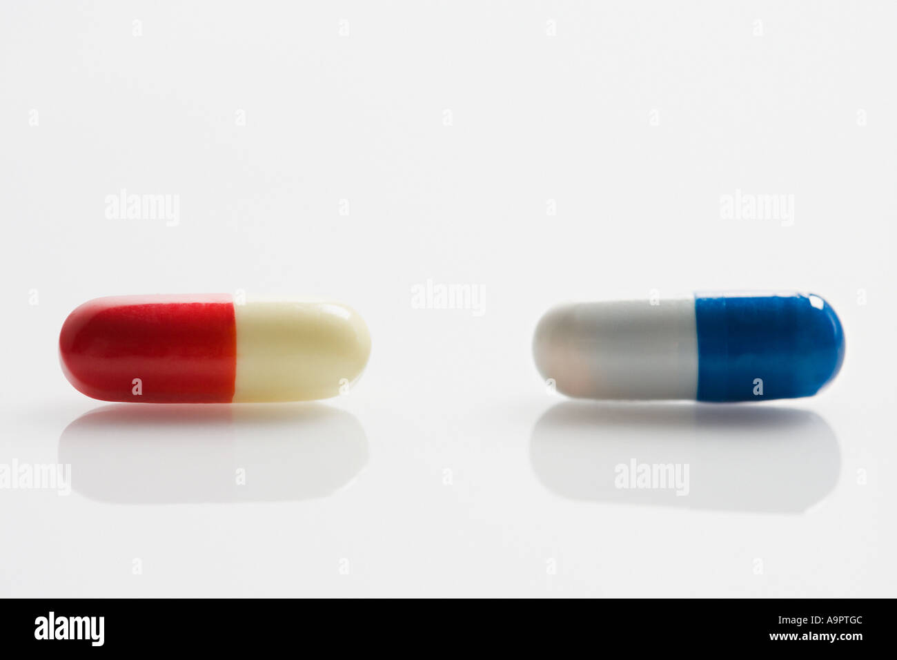 Recreational drug blue capsule hi-res stock photography and images - Alamy