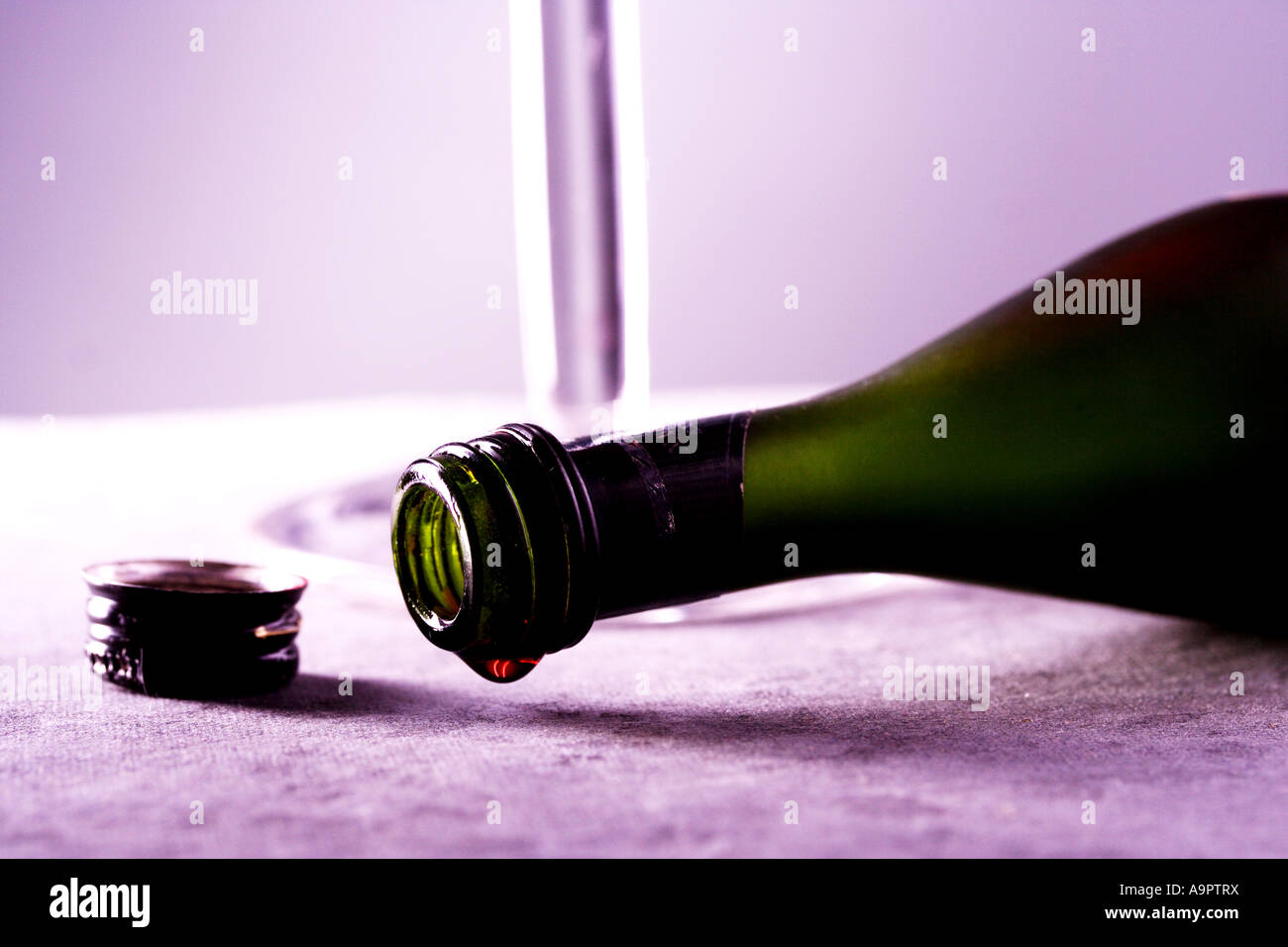 Last drop of wine bottle hi-res stock photography and images - Alamy