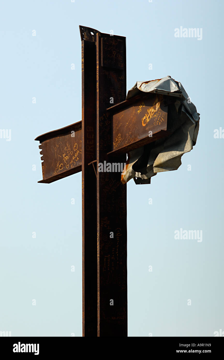 Ground zero cross hi-res stock photography and images - Alamy
