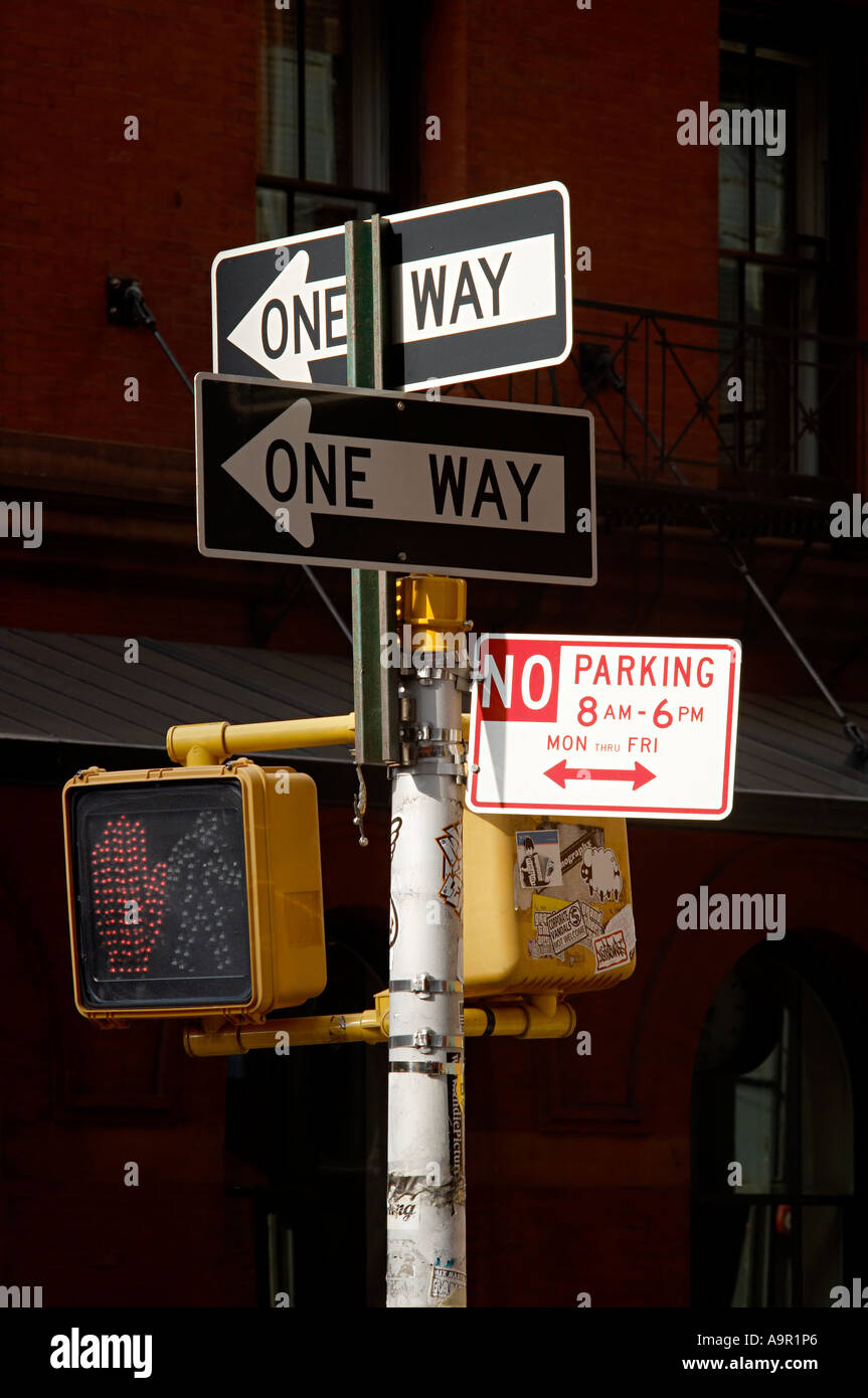 New York Signs High Resolution Stock Photography and Images - Alamy