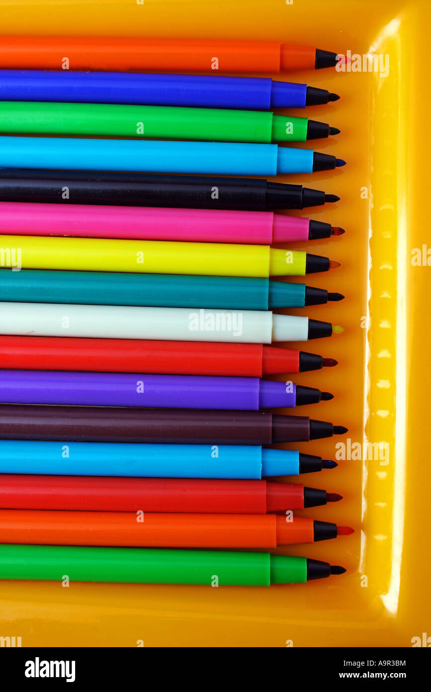 Close up of sketch pens arranged in a box Stock Photo - Alamy
