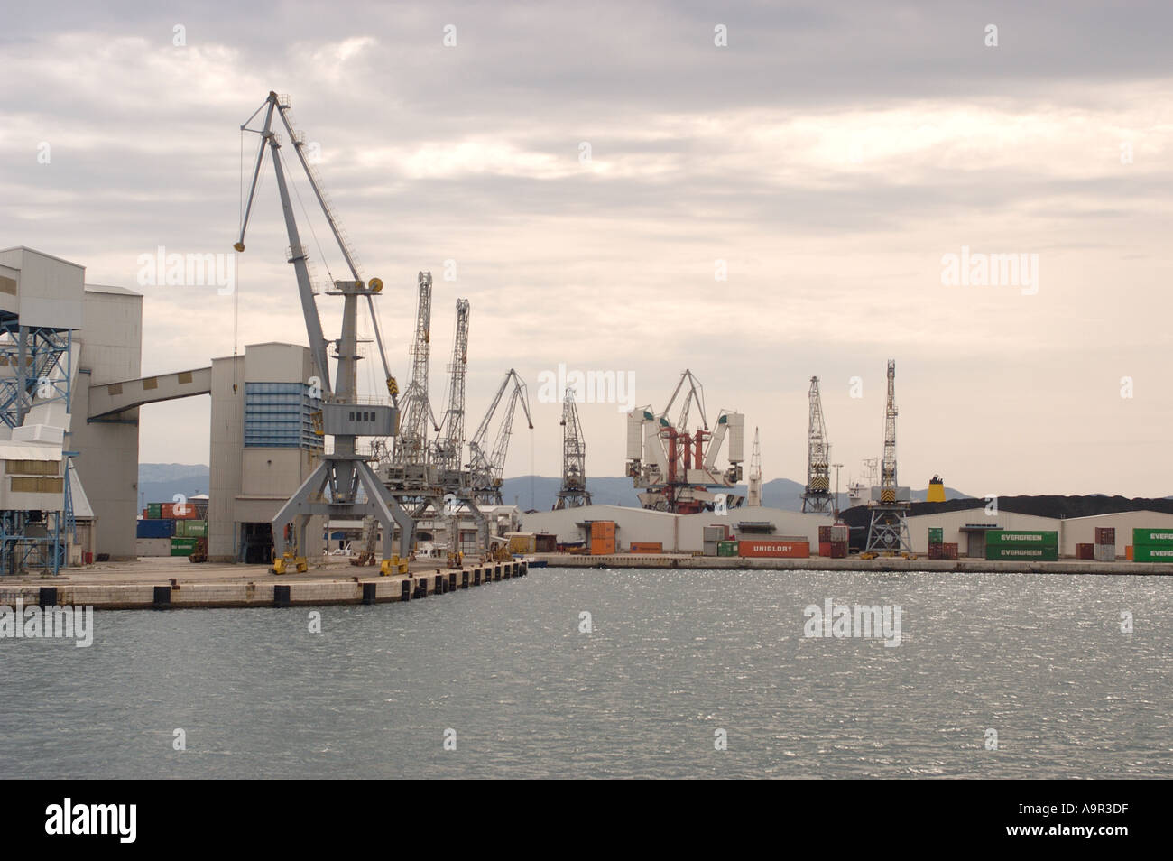 Port in ploce croatia hi-res stock photography and images - Alamy