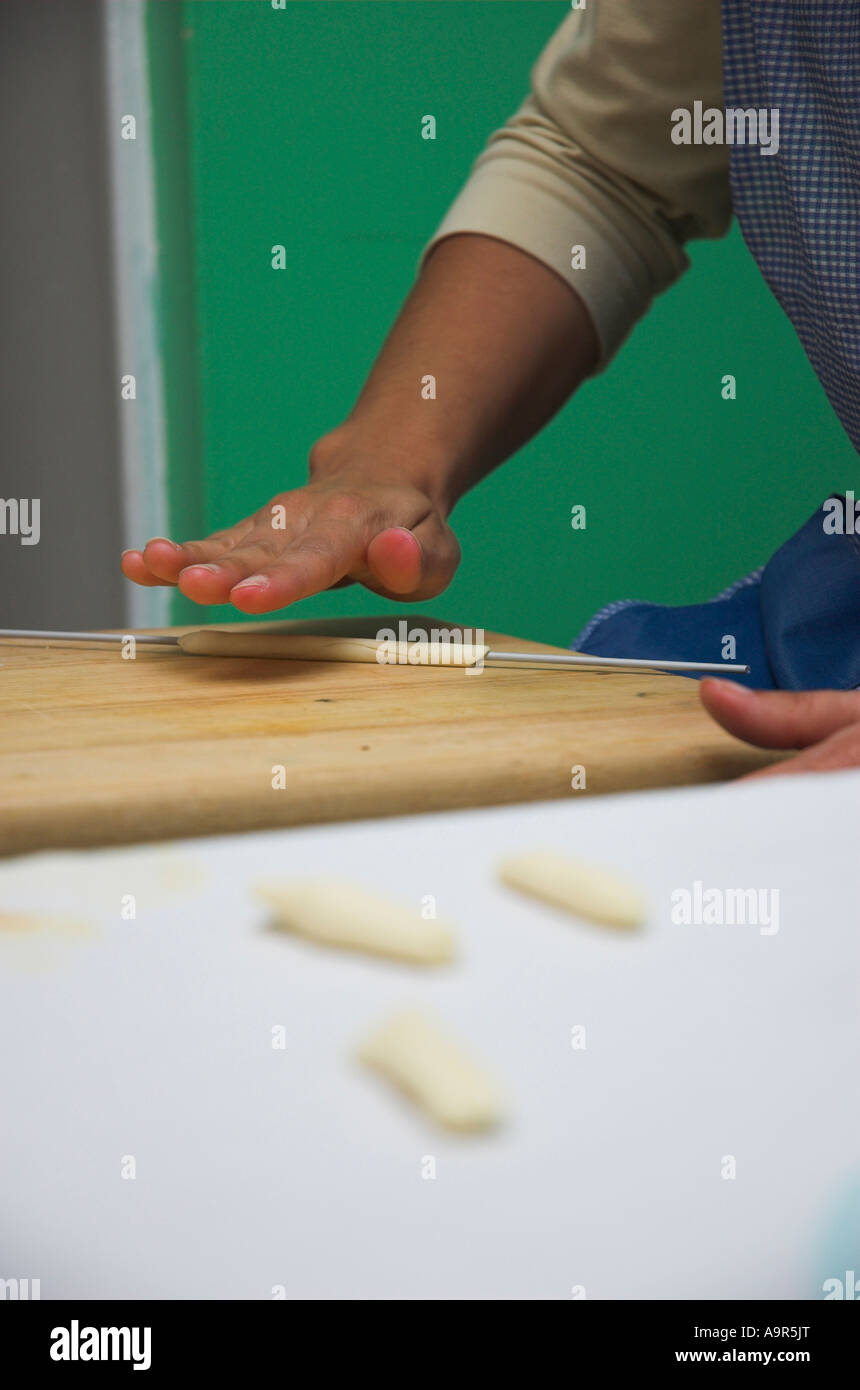Mother daughter italy cooking hi-res stock photography and images - Alamy