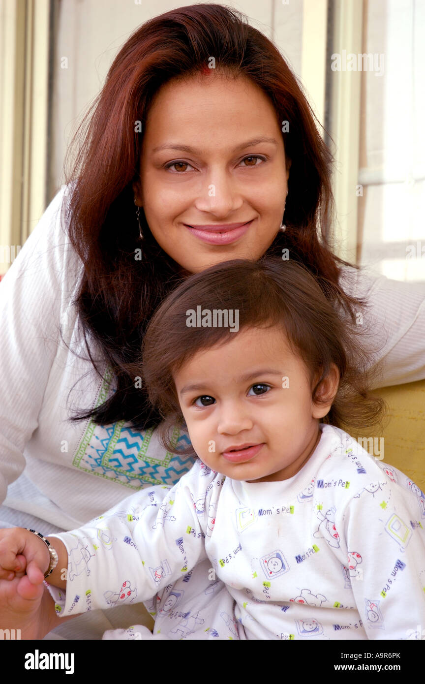 Mother and child Portrait Stock Photo - Alamy