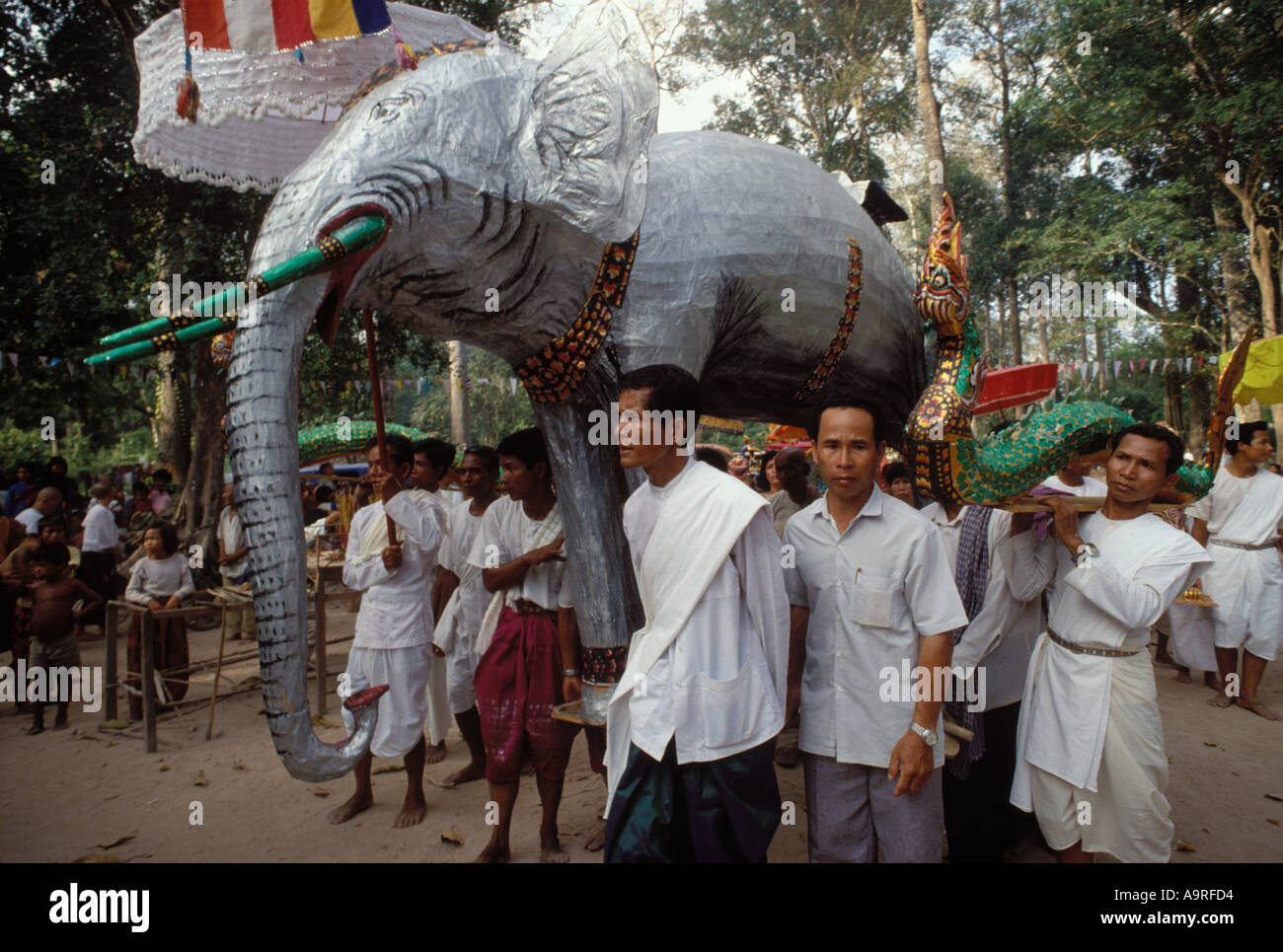 Procession, Bayon, Angkor Stock Photo - Alamy