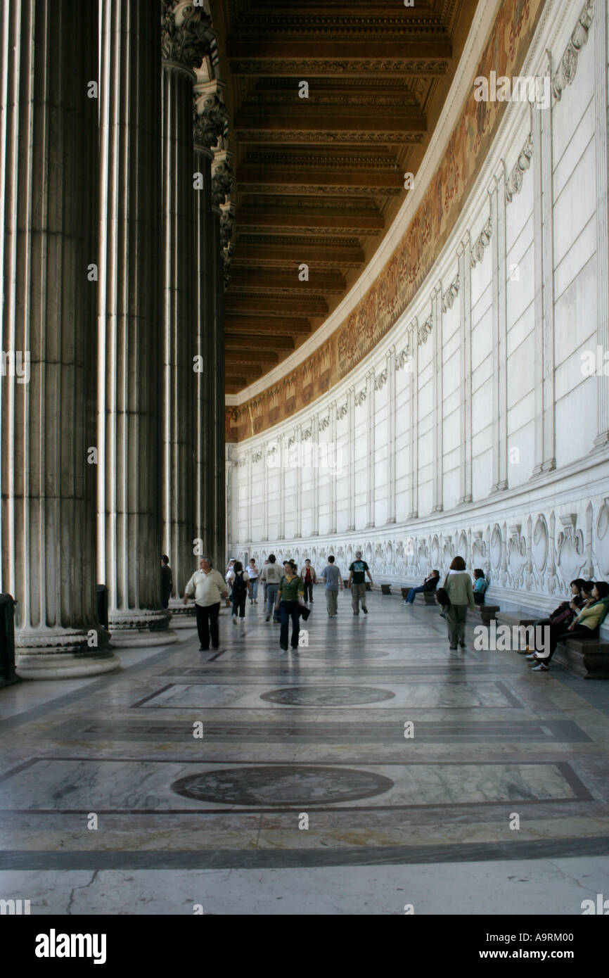 Victor Emmanuel monument, in the hallway in Rome Stock Photo - Alamy