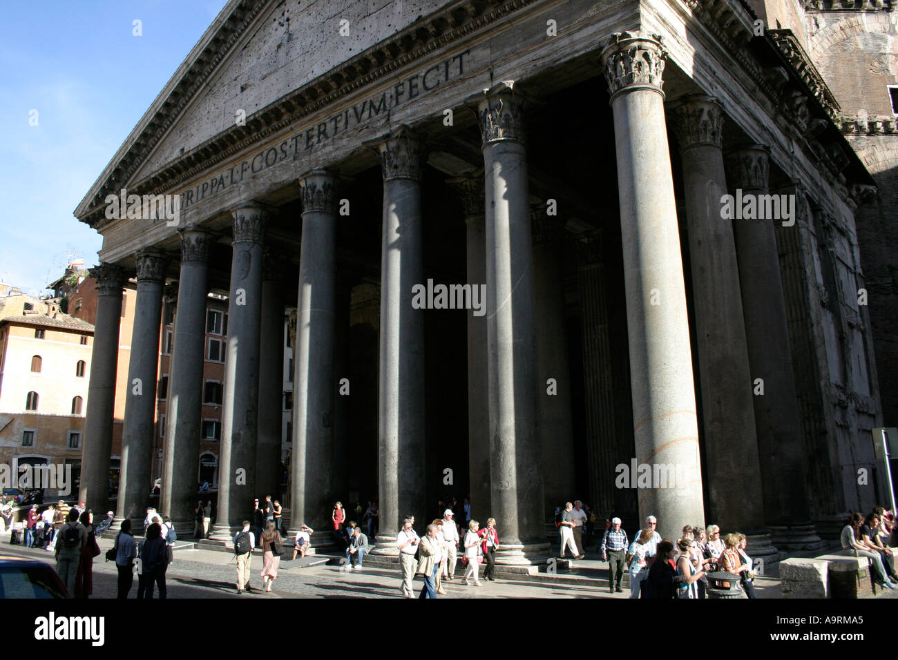 Rome the pantheon hi-res stock photography and images - Alamy