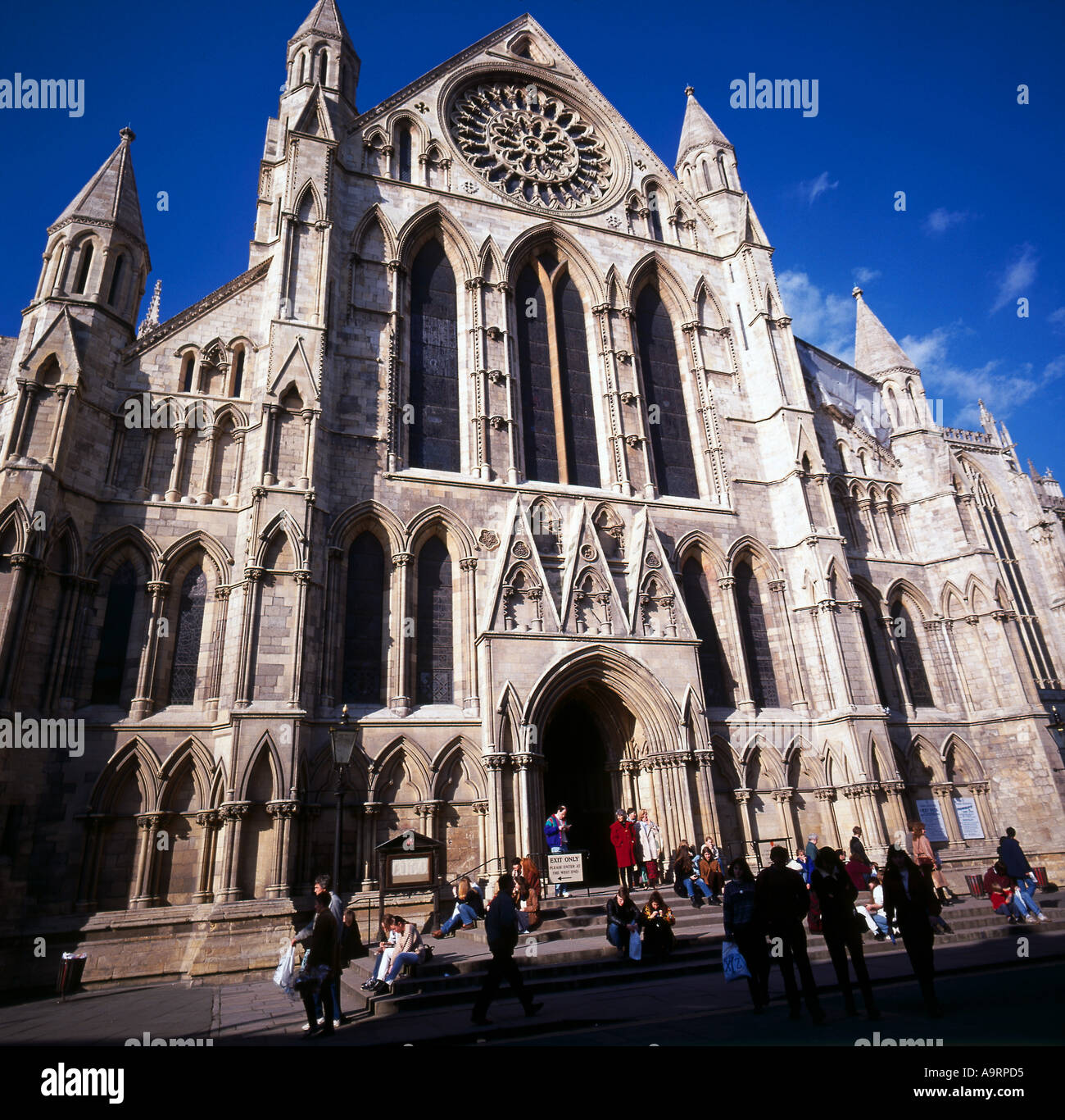 Largest rose windows hi-res stock photography and images - Alamy
