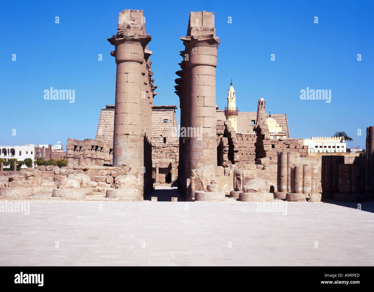 Solar Court Luxor Temple Egypt Stock Photo - Alamy
