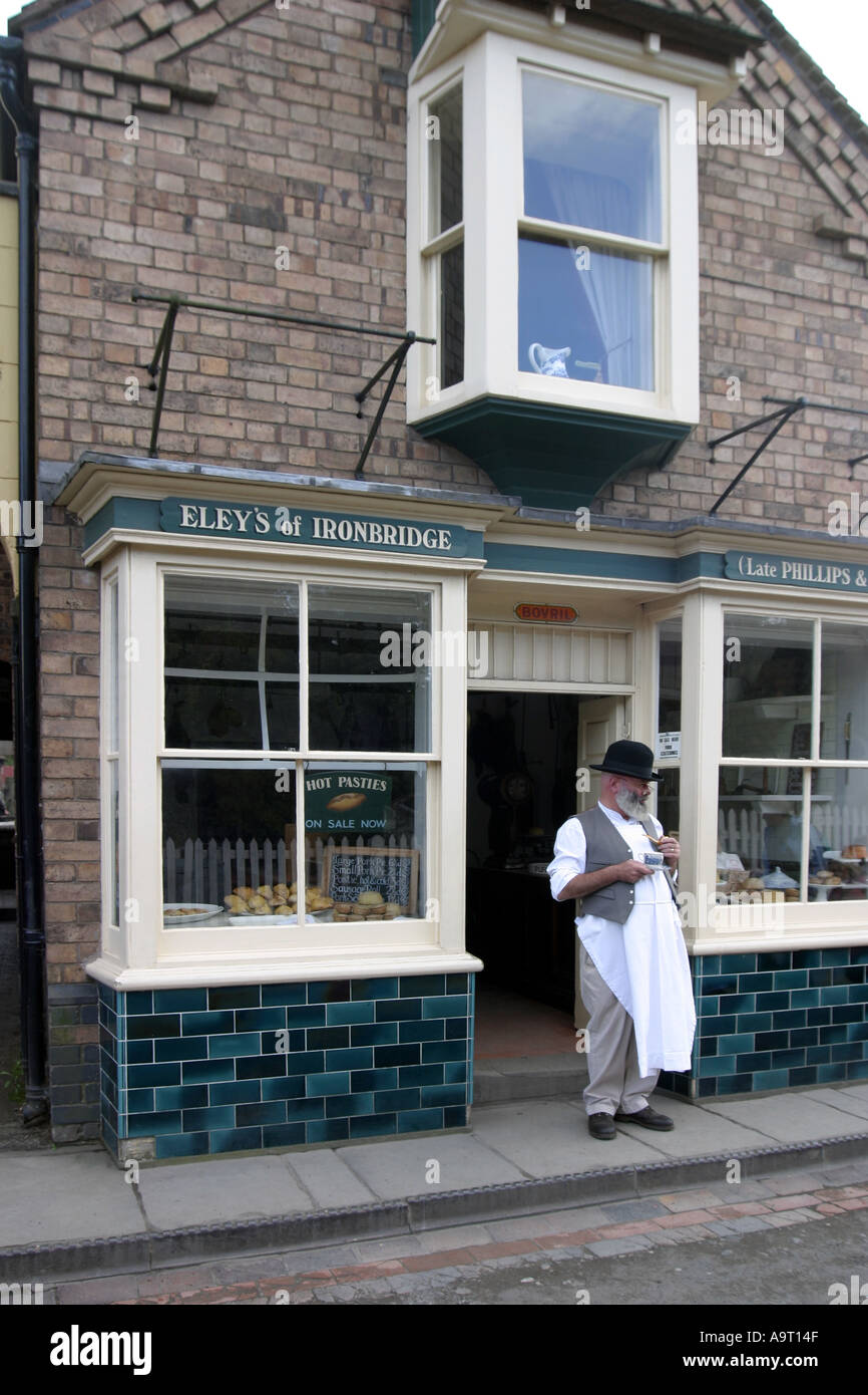 Purveyor High Resolution Stock Photography and Images - Alamy