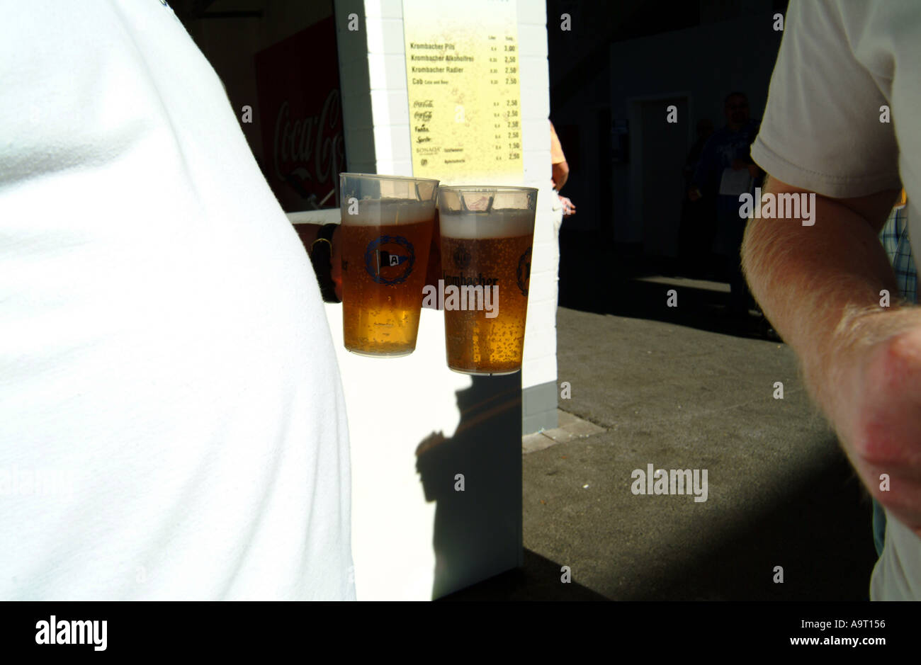 Fat men drinking alcohol hi-res stock photography and images - Alamy