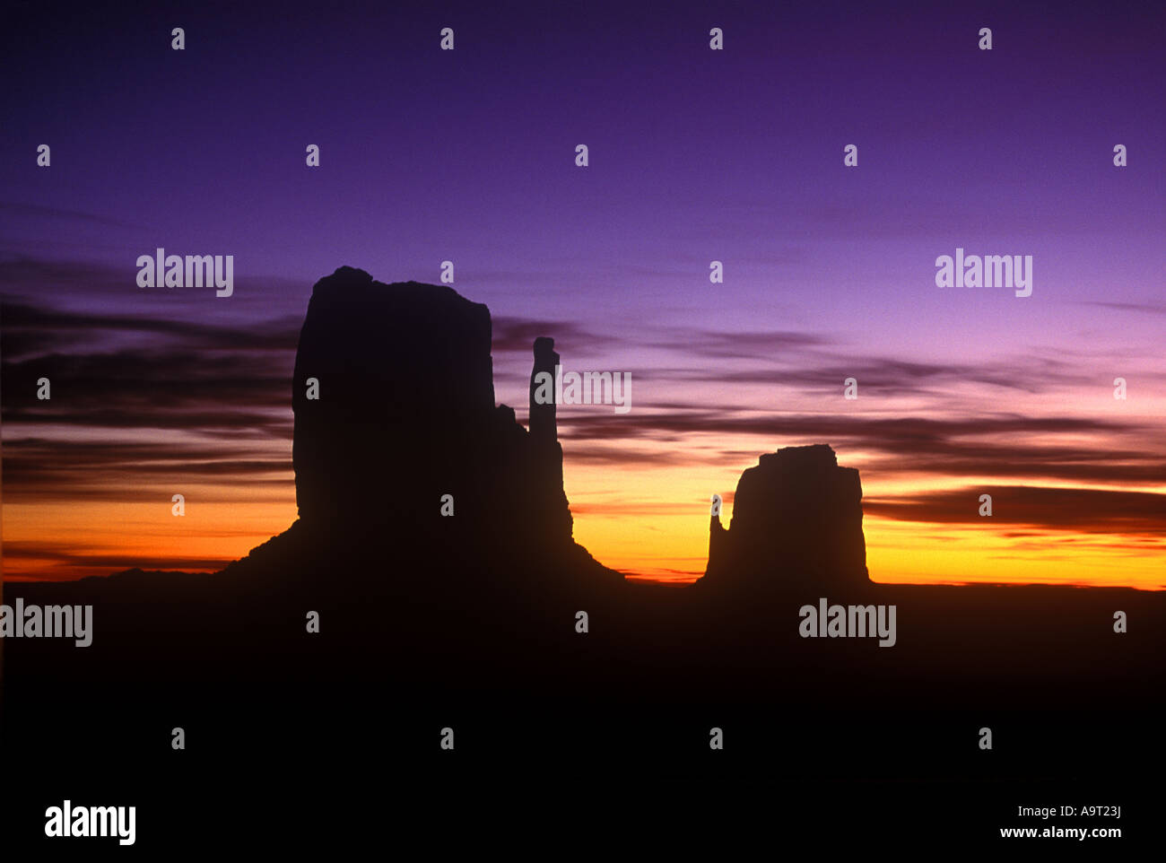 MITTENS MONUMENT VALLEY NAVAJO TRIBAL PARK ARIZONA USA Stock Photo - Alamy