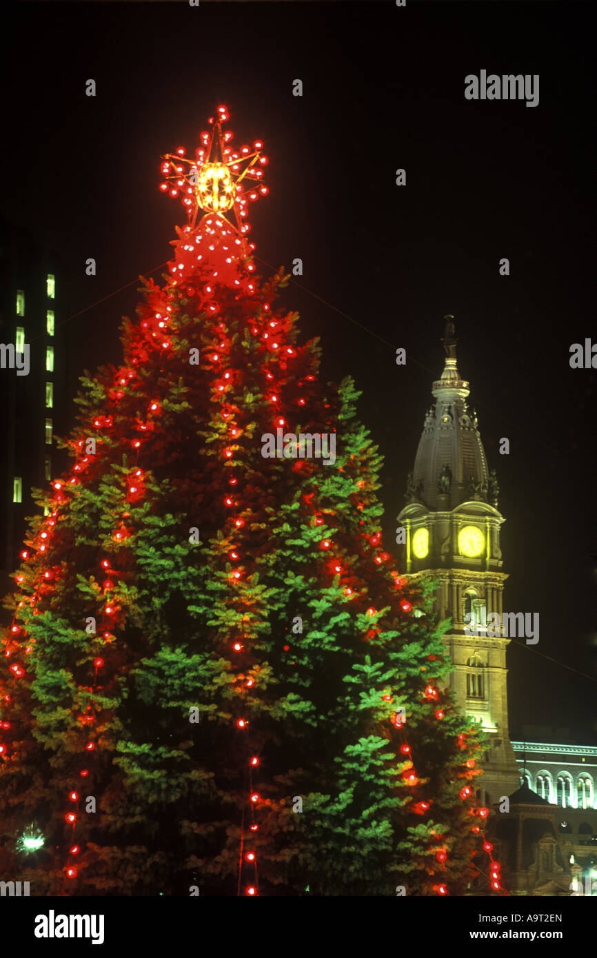 Philadelphia city hall winter hi-res stock photography and images - Alamy