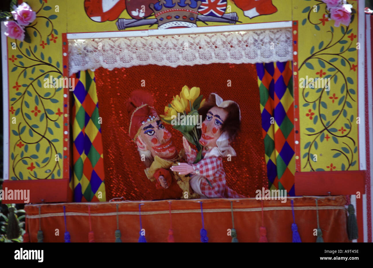 Punch and Judy show Stock Photo - Alamy