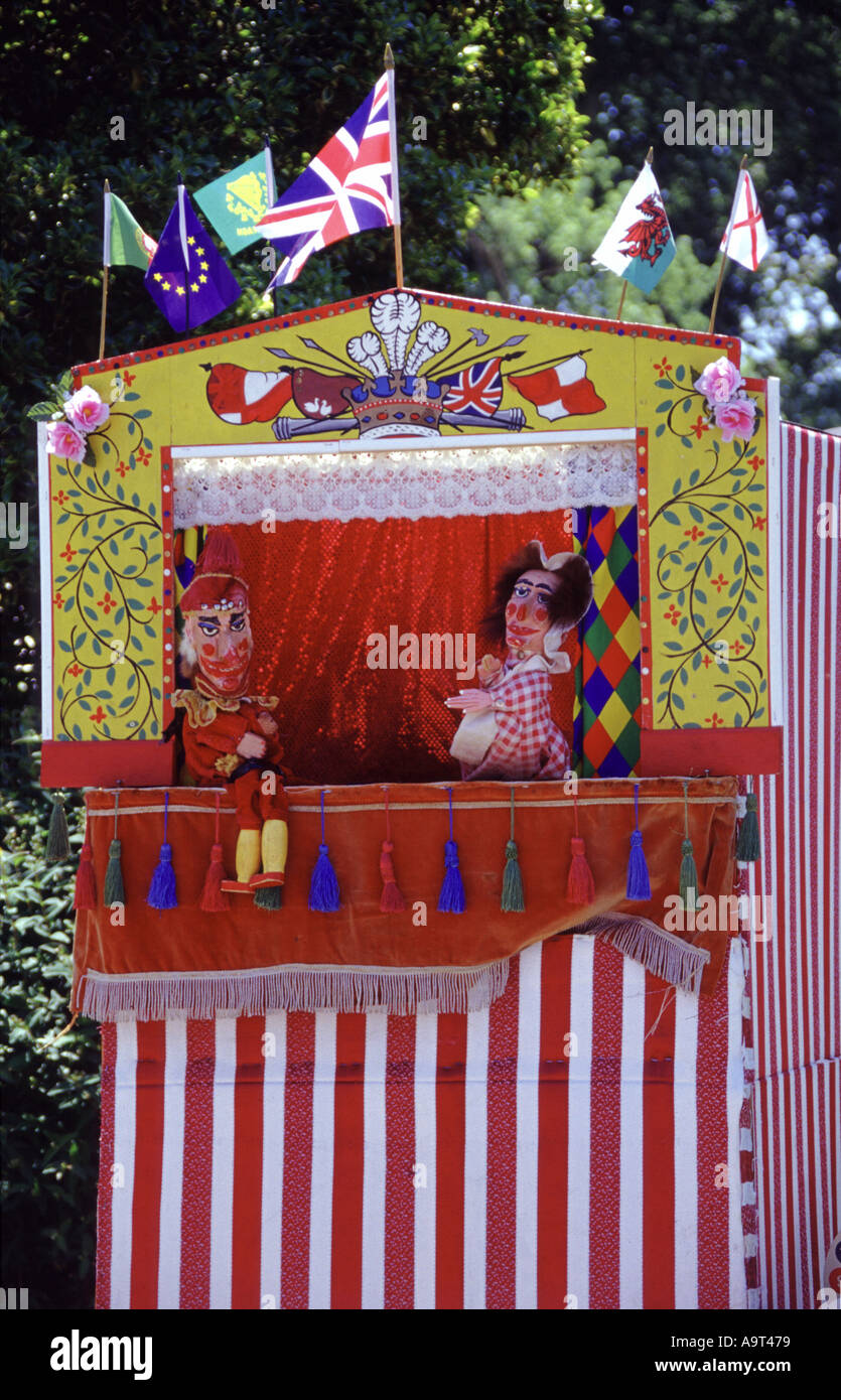 Punch and Judy show Stock Photo - Alamy