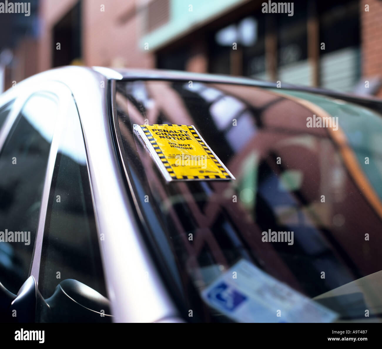 Parking Ticket on car windscreen Stock Photo - Alamy