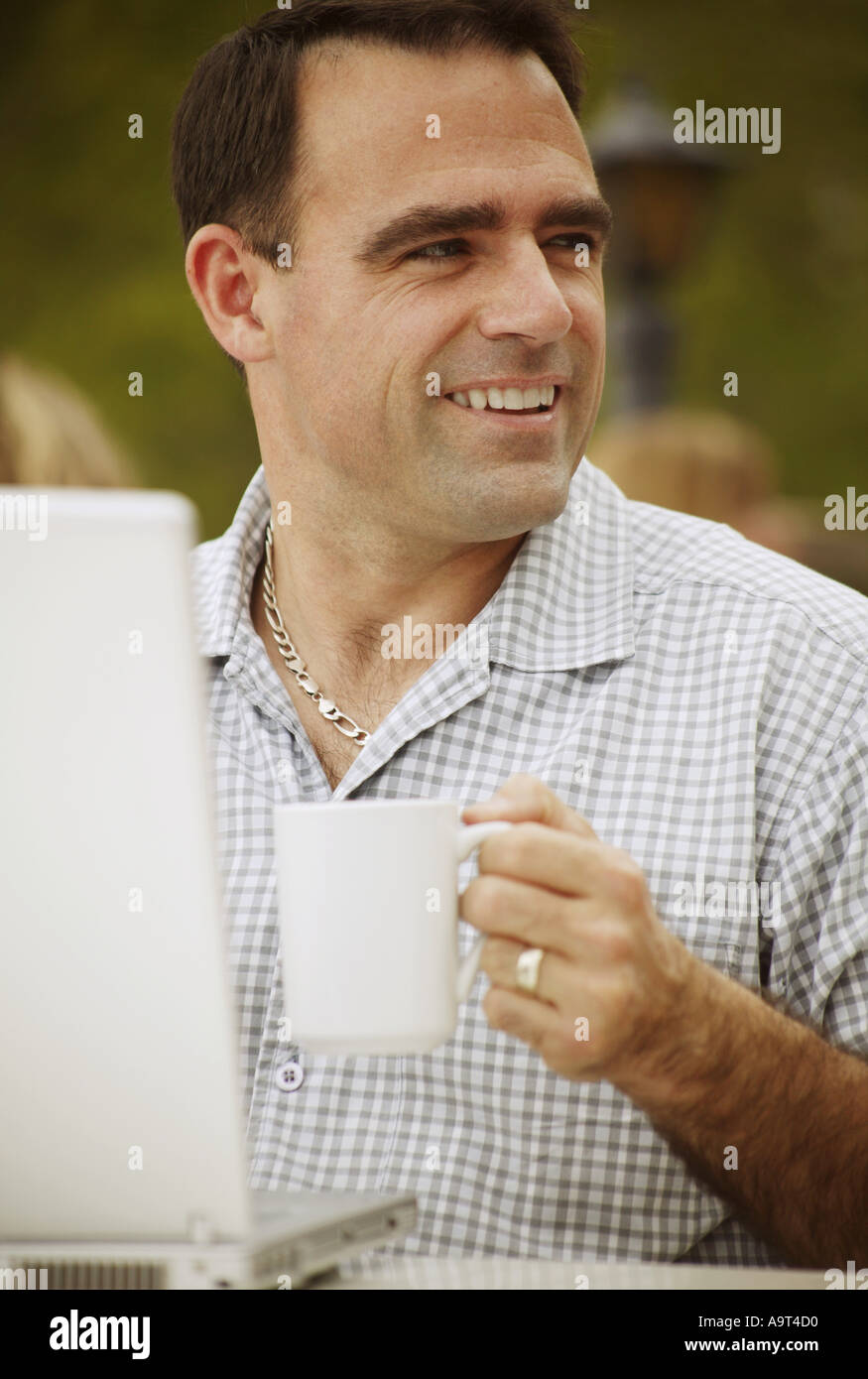 Business on go lap top hi-res stock photography and images - Alamy