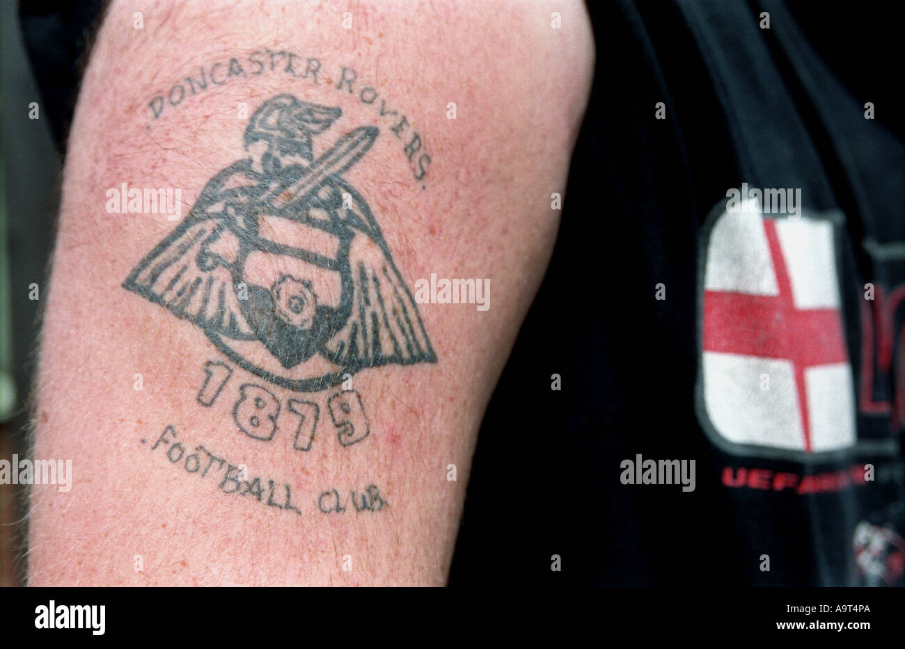 Doncaster rovers badge hi-res stock photography and images - Alamy