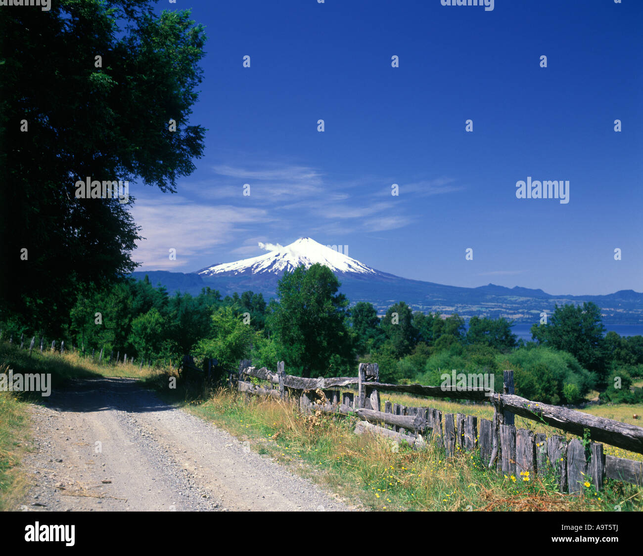 VILLARICA VOLCANO LAKE VILLARICA CHILE Stock Photo - Alamy