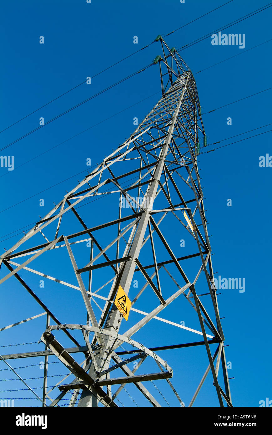 Warning sign on electricity pylon hi-res stock photography and images ...