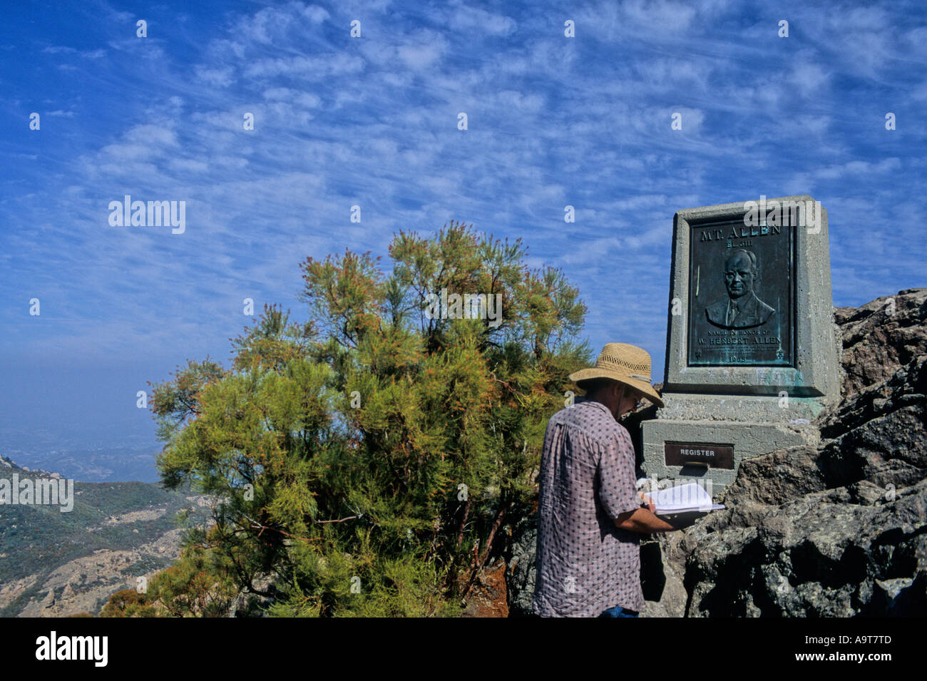 Sandstone trail signs hi-res stock photography and images - Alamy
