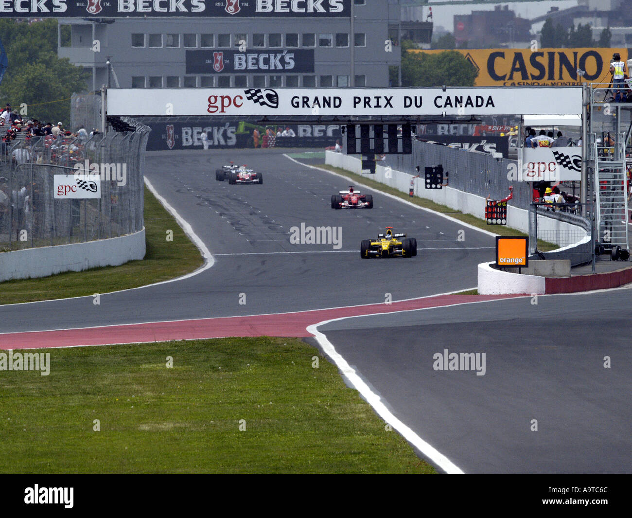 Formula 1 grand prix starting line hi-res stock photography and images ...