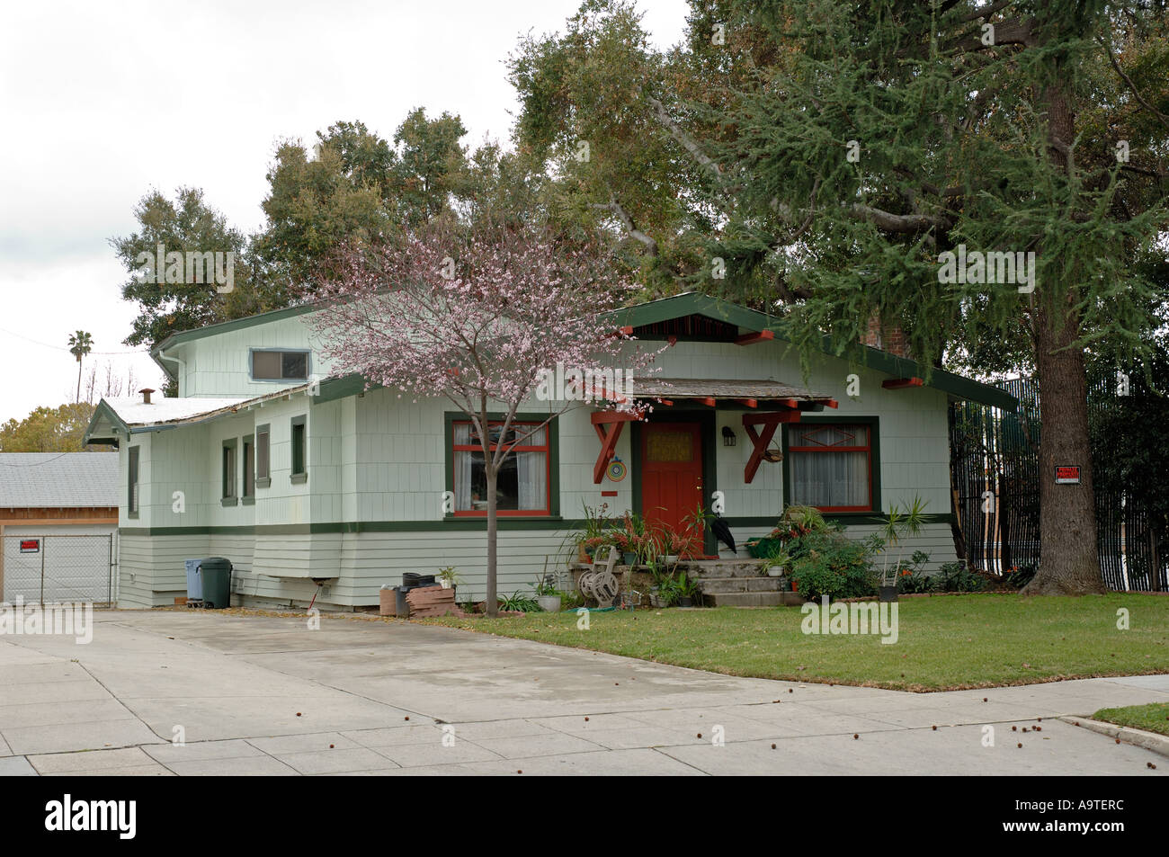 Middle class family home Southern California USA Stock Photo - Alamy