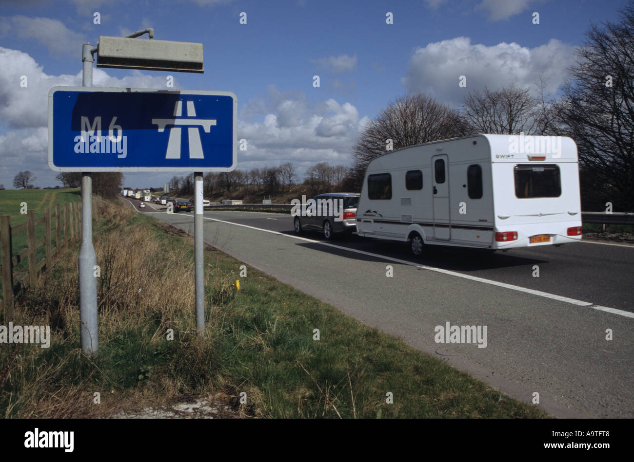 Car pulling caravan hi-res stock photography and images - Alamy